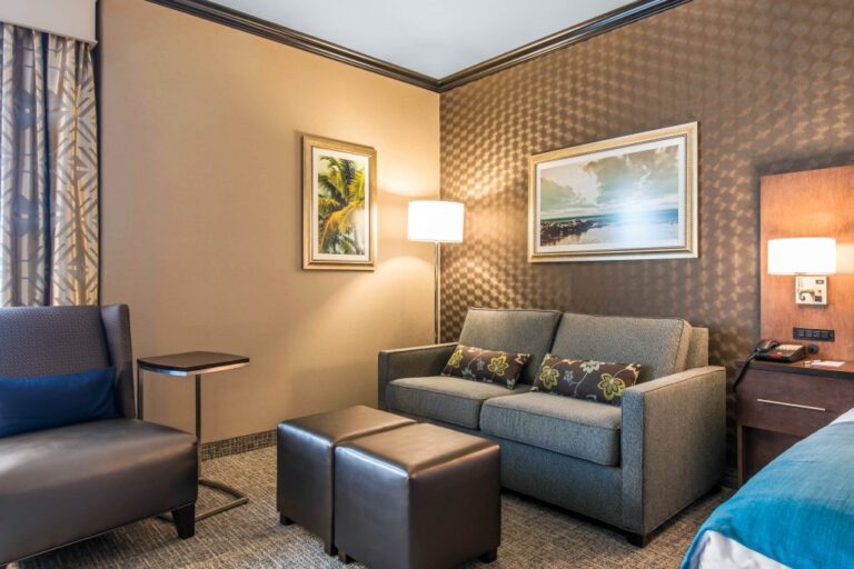 Valiant Franchise Hotel Solutions